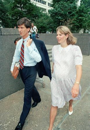 Pat Swindall | Obituary | Beyond the Dash