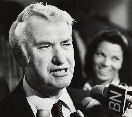 Roger Stuart Bacon | Obituary | Beyond the Dash